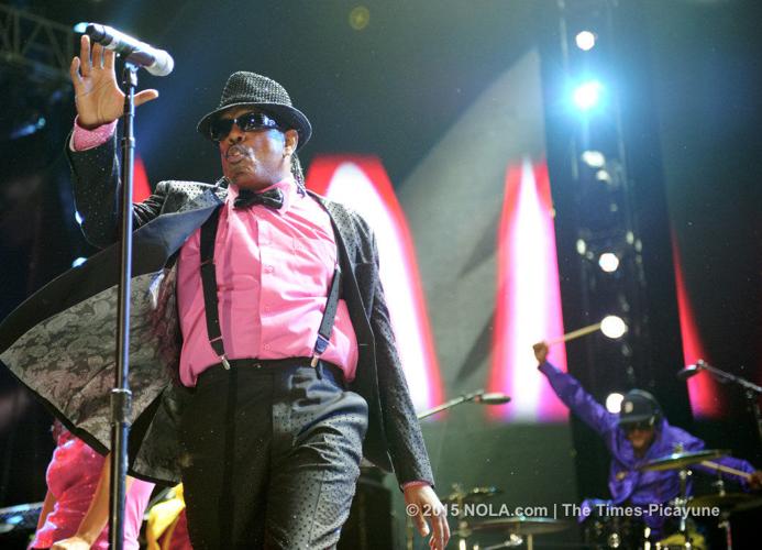 Charlie Wilson, Kem filled Smoothie King Center with romantic and ...
