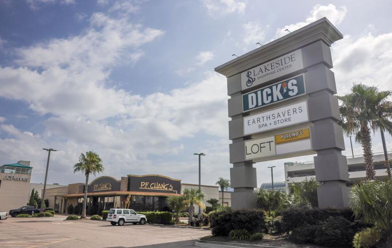 Lakeside mall near New Orleans thrives as shopping malls die | Business ...