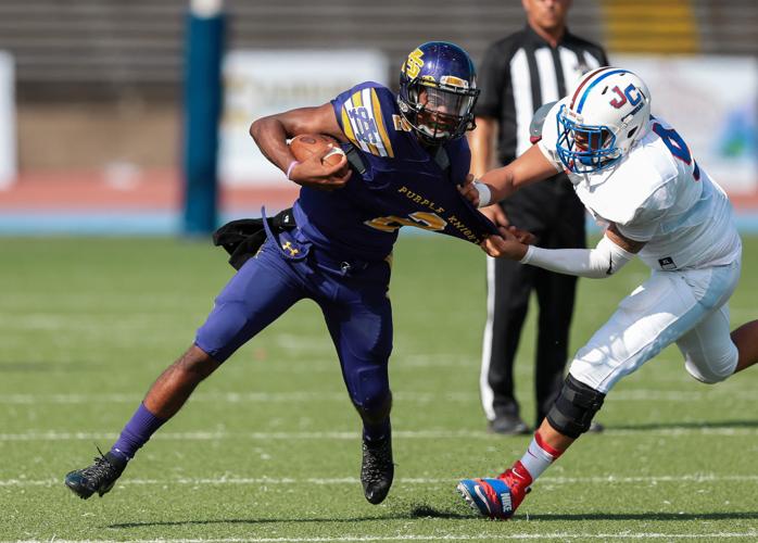 Curtis stays perfect, outlasting St. Aug 28-26 in turnover-filled ...