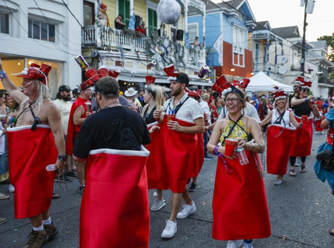 Midsummer Mardi Gras, steamy Carnival-style parade, returns | Mardi ...