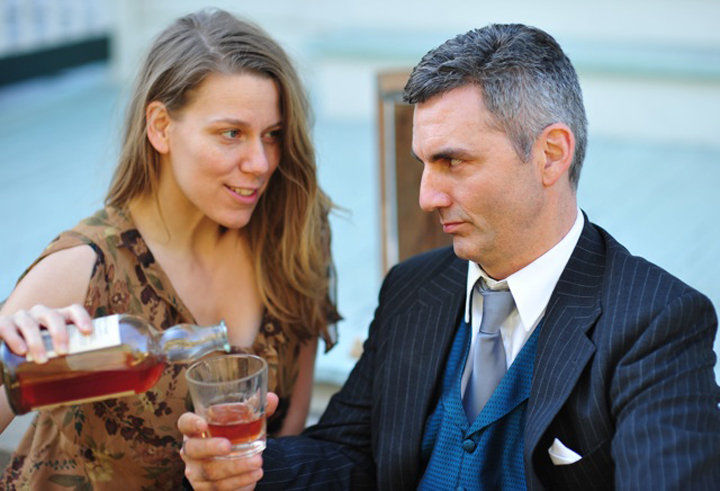'A Moon for the Misbegotten,' darkly comic, gets fiery staging at Irish ...