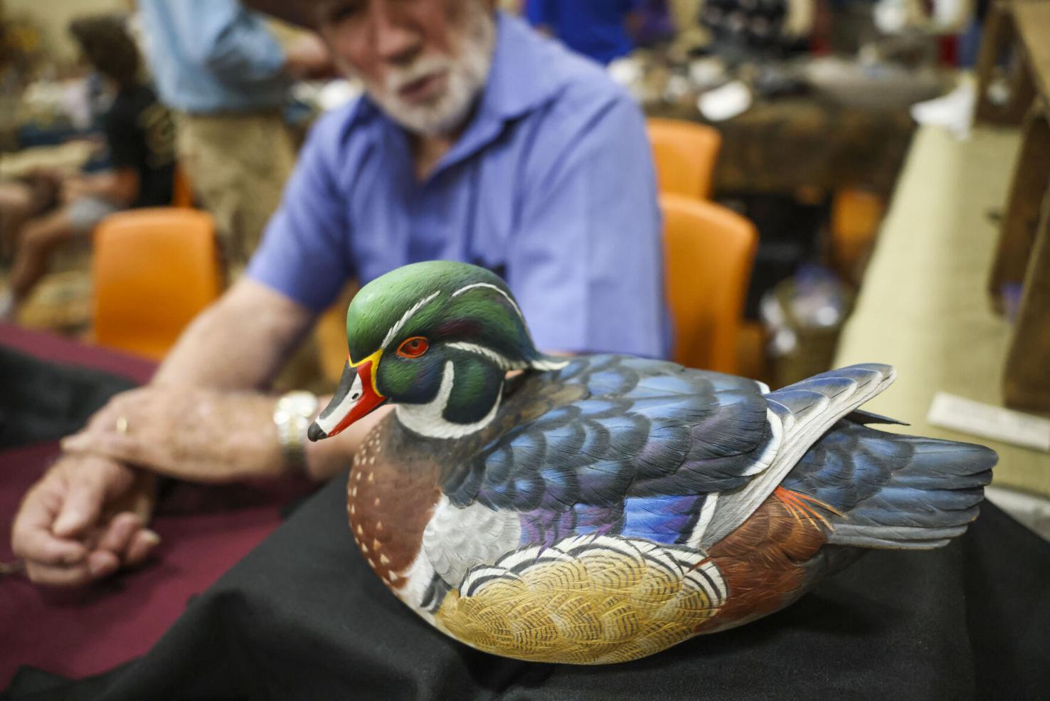 Photos: Decoy ducks in rows; wildfowl carvers featured in Cajun ...