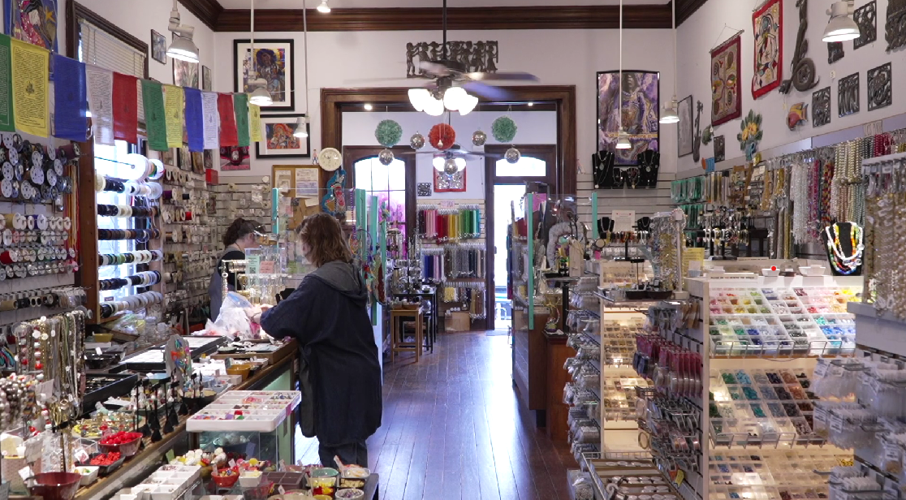For 30 years, this NOLA bead shop has specialized in weird | Business ...