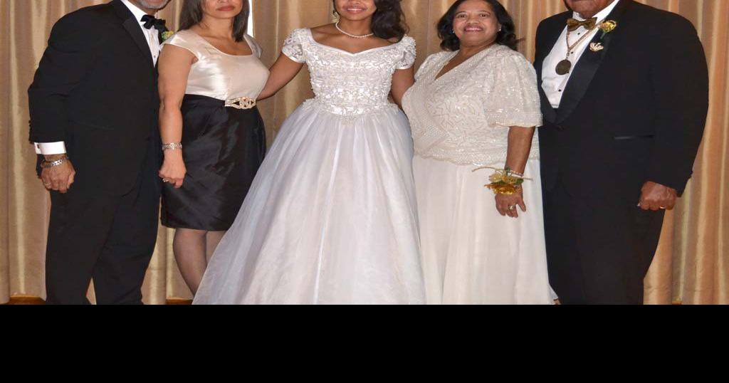 Friends and family flock together for the party in honor of Cierra ...