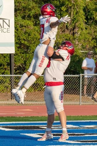 Miller scores 3 times as Fontainebleau rolls to 28-6 jamboree win over ...