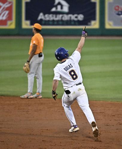 LSU celebrates second victory of the night at Alex Box as Tigers clinch ...
