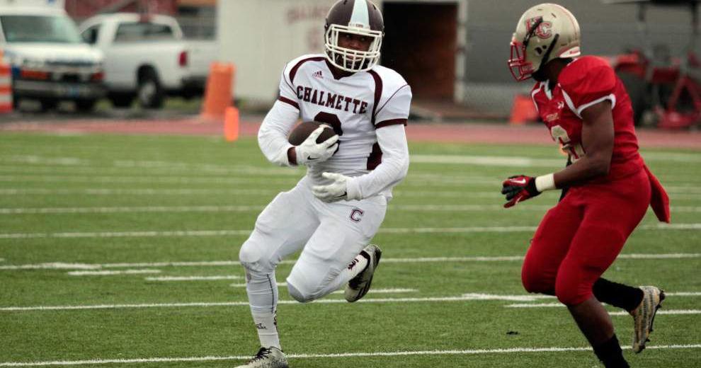Chalmette, Owls running back Masen Mitchell rush past Helen Cox | Prep ...