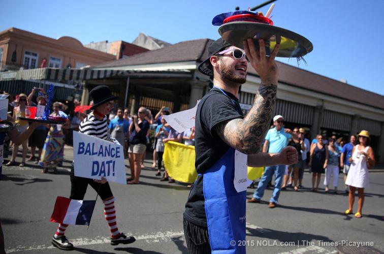 The 6th Annual French Market Bartender & Waiters Race | Louisiana ...