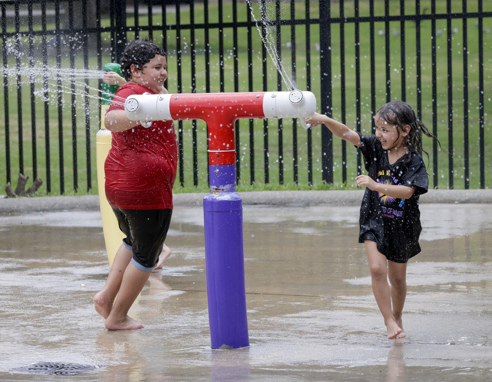 New Orleans area spray parks, splash pads let kids cool off ...
