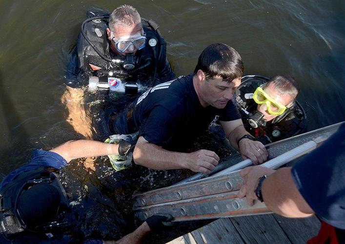 Slidell-area fire department demonstrates underwater vehicle rescue ...