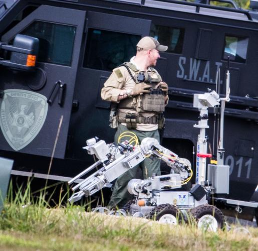 JPSO sends SWAT Team, search dogs, robot to possible break-in in ...