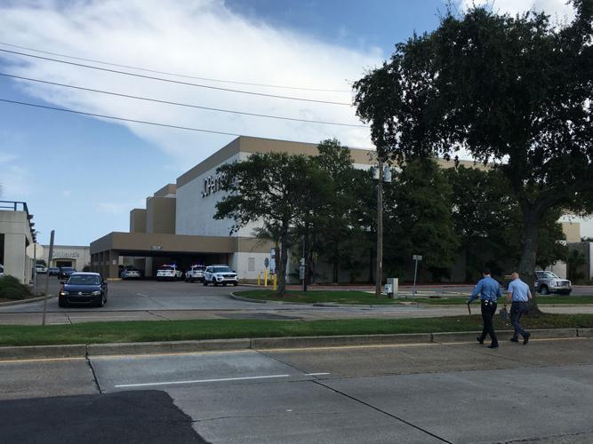 Red dye pack explodes after Metairie bank robbery | Crime/Police | nola.com