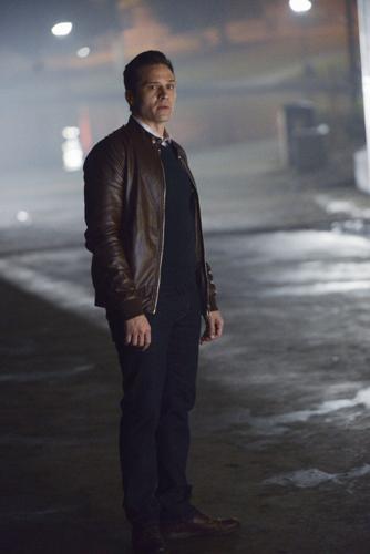 ABC's 'Castle' recap: Ryan shines in 'At Close Range,' Beckett takes ...