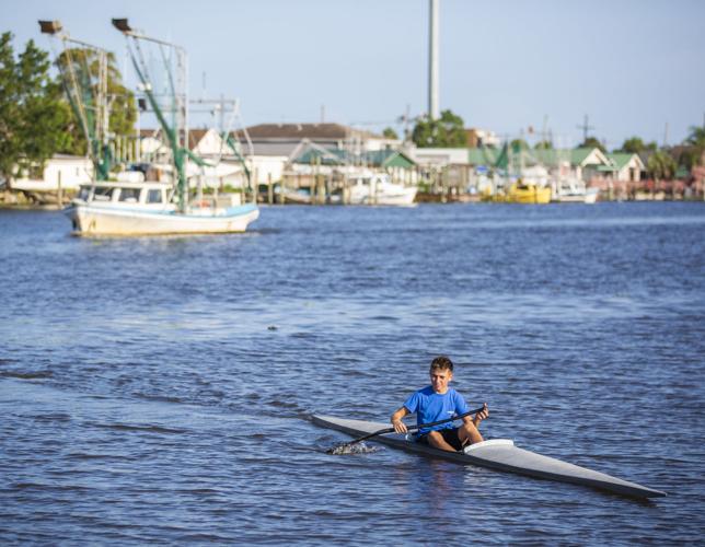 Next generations of a Lafitte family paddling for the pirogue-racing ...
