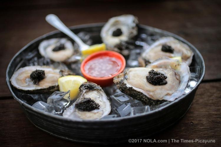 Station 6, a refined Bucktown seafood place, earns 3 beans: restaurant ...