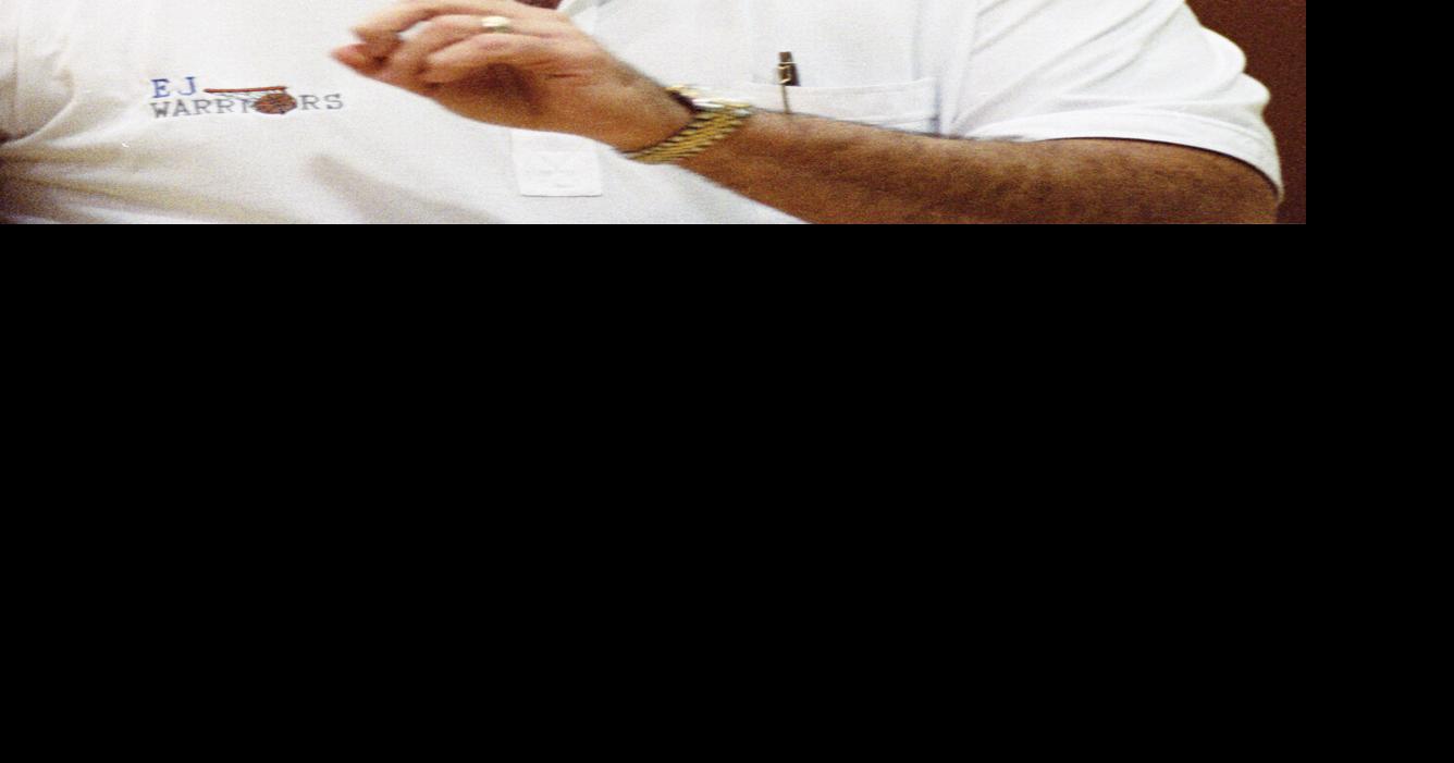 A Coach's coach: Hall of Famer Jim Robarts' intensity belied his softer ...