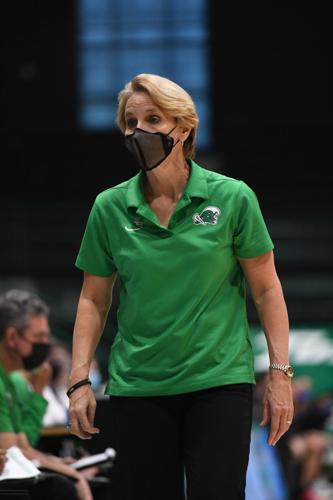 Walker: Tulane's Lisa Stockton approaching career victory No. 600 while ...