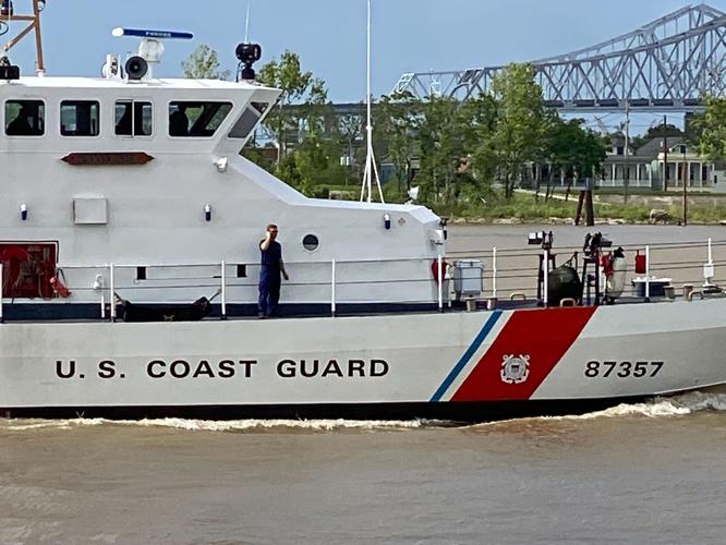 Coast Guard searching for 3 missing children in Mississippi River in ...
