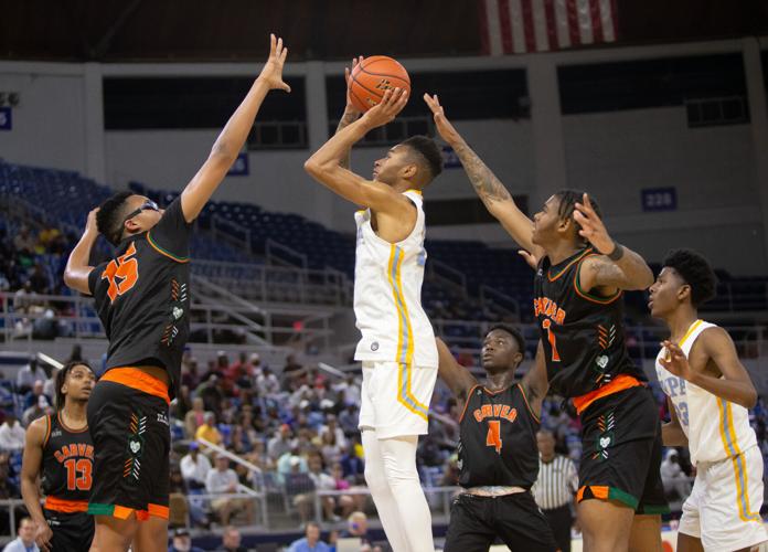 Dabe: Look out, Louisiana. Carver might have a basketball program with ...