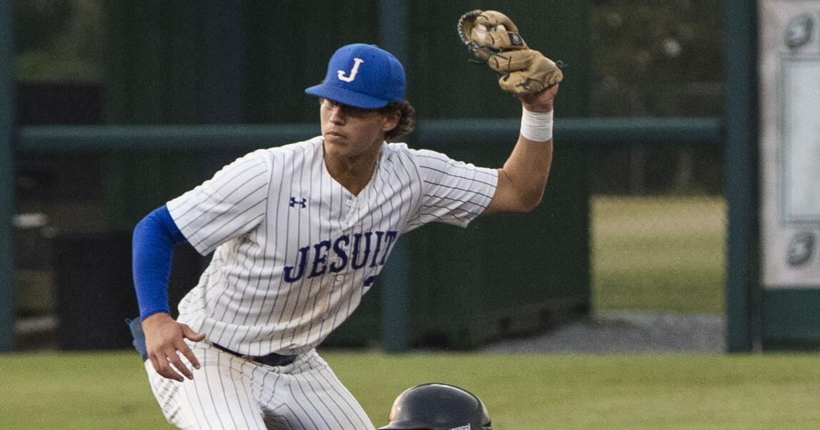 A Tulane baseball signee leads Jesuit in a 9-5A win against Holy Cross ...