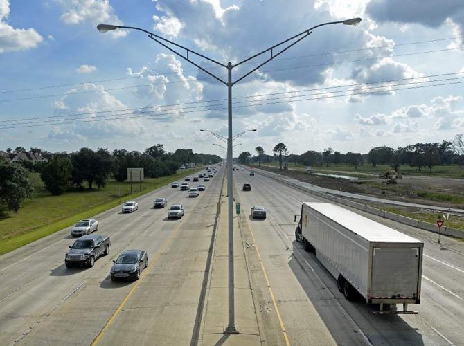 Safety vs. traffic flow: Proposal would convert inside shoulder on I-12 ...