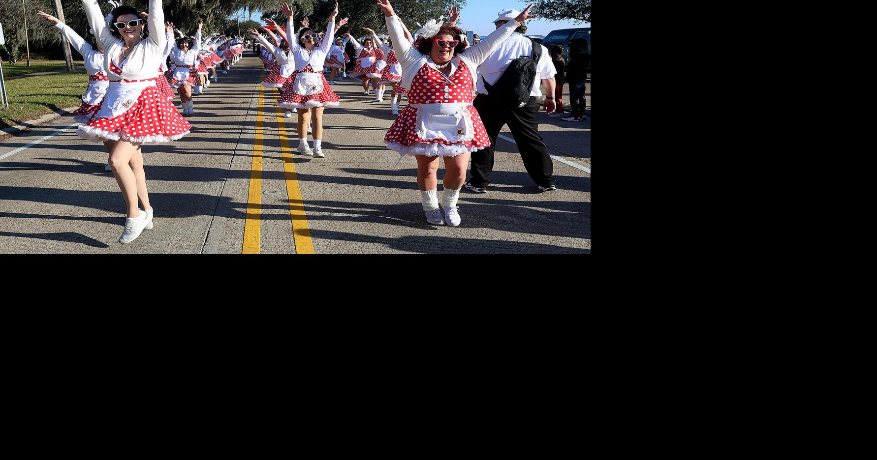 Dancing women usher Mardi Gras into Mandeville | St. Tammany community ...