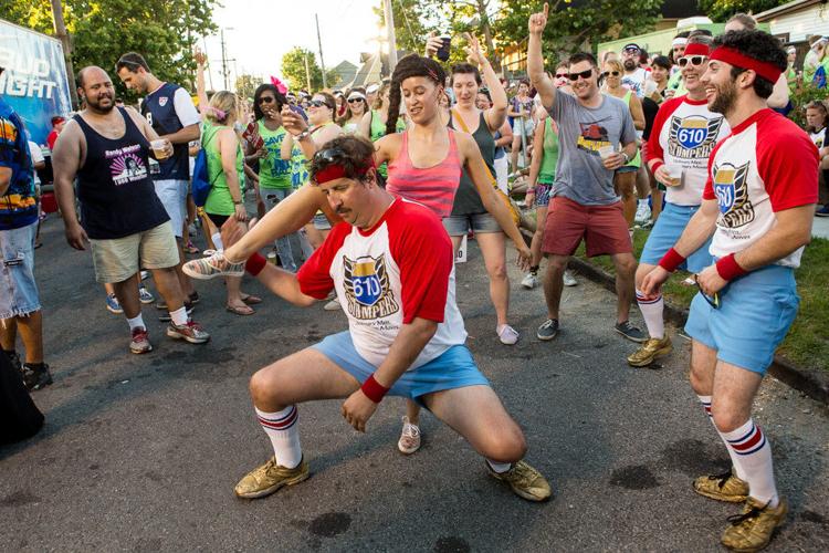 610 Stompers 5th annual Ball Crawl turns back time to be 'Saved by the ...