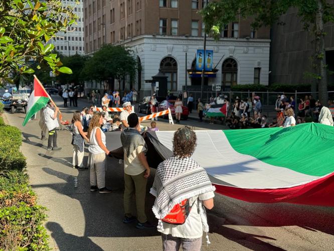 Pro-Palestine protest shuts down Poydras St in New Orleans | | nola.com