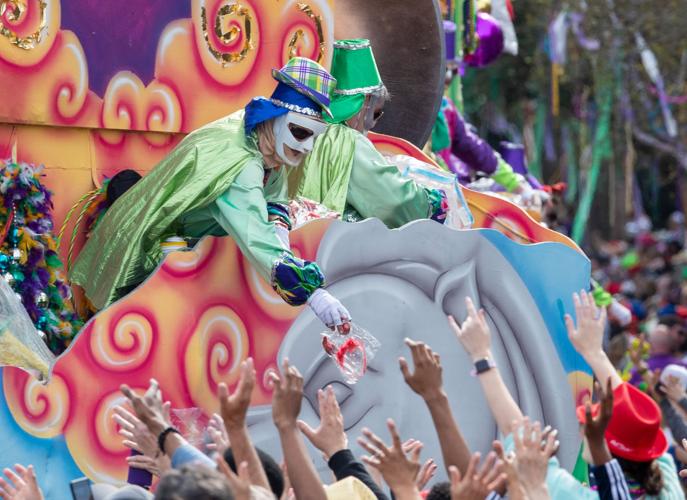 Thoth, Okeanos, Mid-City and Athena parades will hit the streets on ...