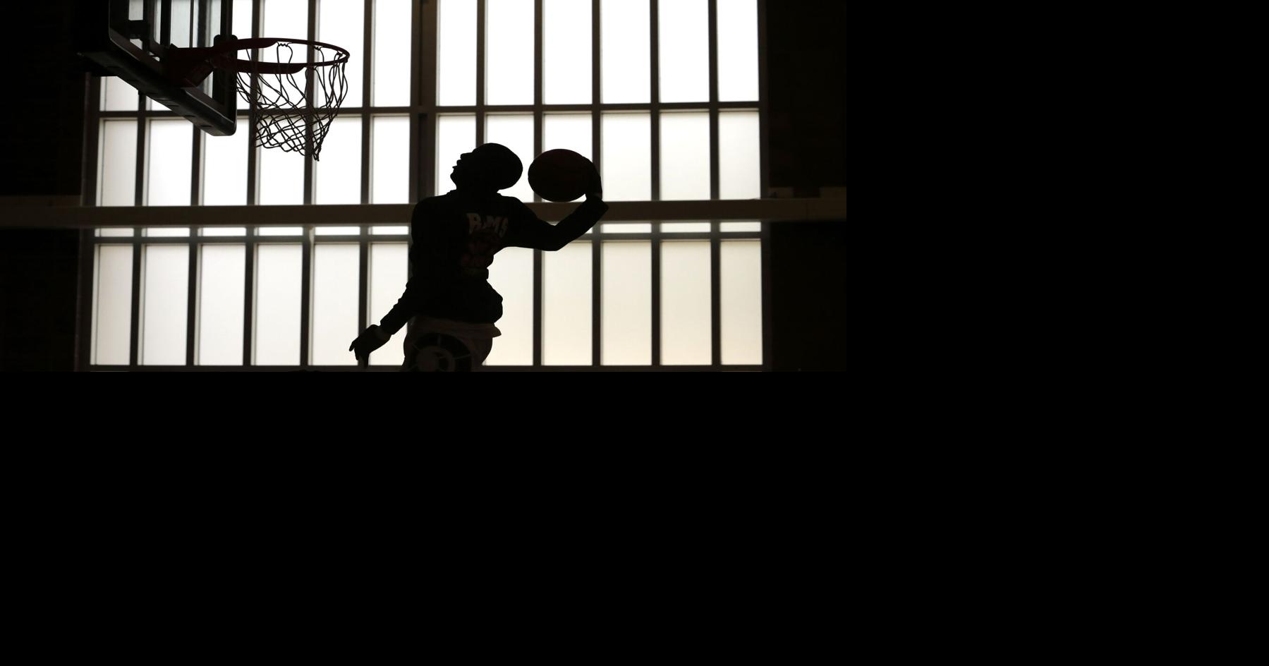 Two days later, Carver High's playoff game resumes after killing of ...