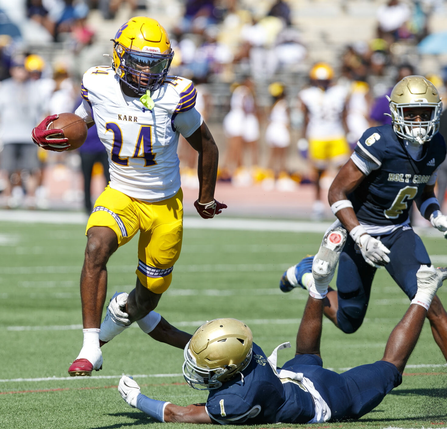Enda Karr vs. Holy Cross football | Photos | nola.com