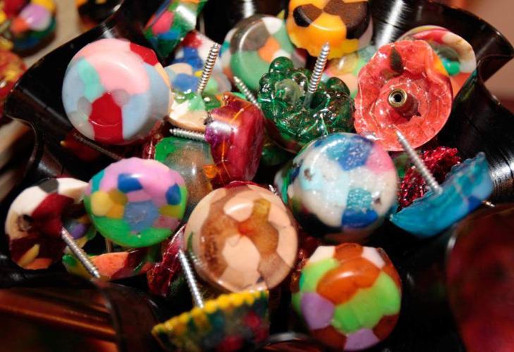 Carnival reincarnation: Crafty ways to turn beads into useful items ...