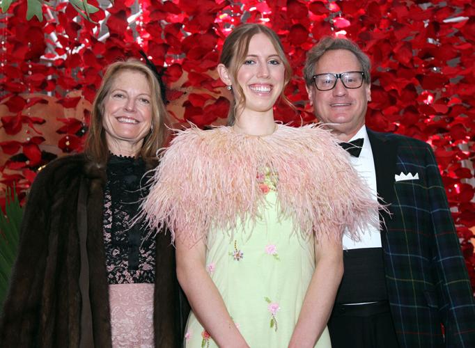 Nell Nolan: Meghan Farnsworth deb, Bailey Davis deb, Caroline Conwill ...