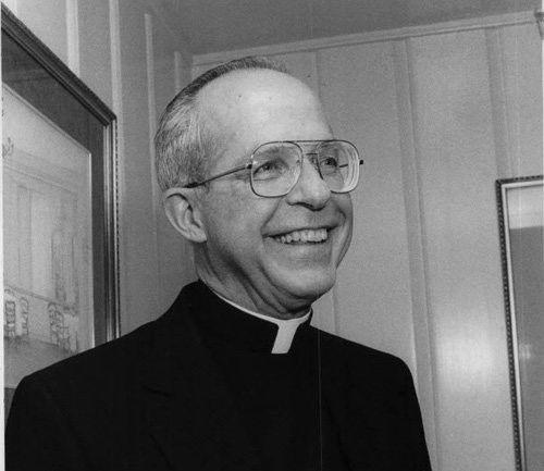 Father Tom Chambers, former Holy Cross College leader, dies at 83 ...