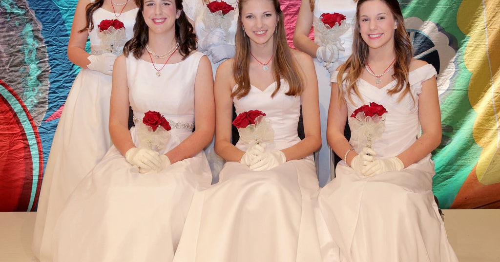 Squires present seasonal greetings at 55th anniversary ball | Parties ...