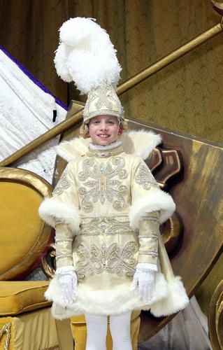 Nell Nolan: Rex ball, Comus ball crown Carnival season | Parties ...