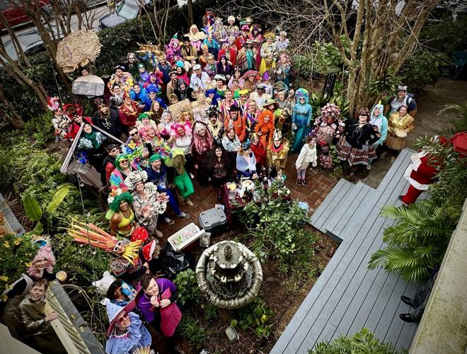 See photos, video from Mardi Gras day in New Orleans LA | Mardi Gras ...