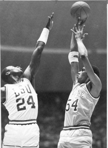 John 'Hot Rod' Williams, former Tulane, NBA player, dies of cancer at ...