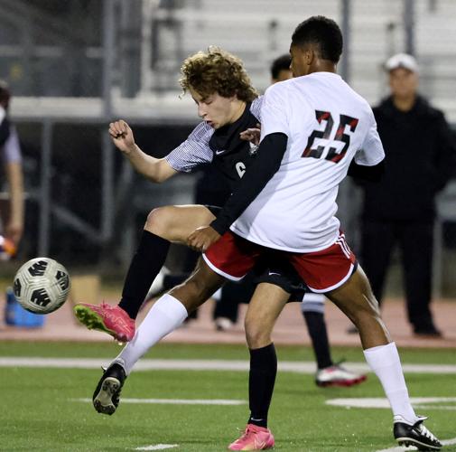 Melton's late goal gives Lakeshore a 2-1 win over Fontainebleau | St ...