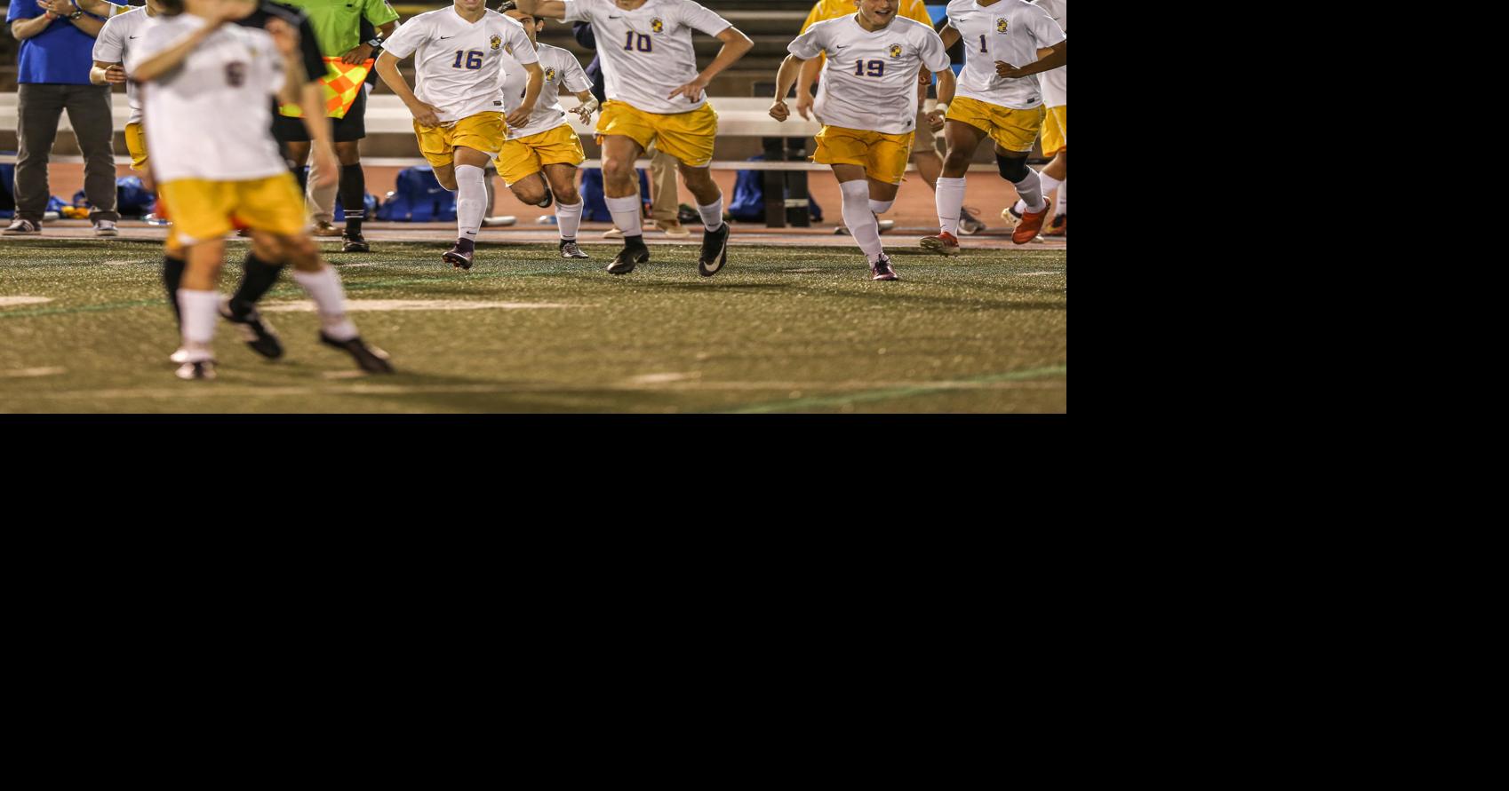 Justin Savoie's hat trick keeps the St. Paul's dynasty alive with ...