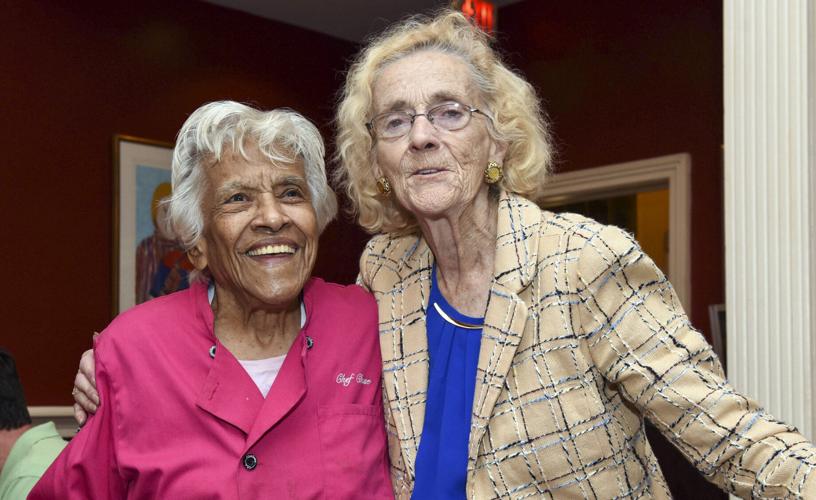 Bonnie Warren, a self-taught journalist with a knack for mentoring ...