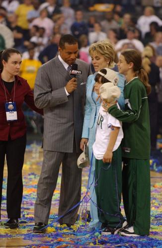 March Madness runs in family for Mulkey LSU basketball coach ...