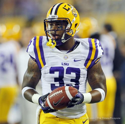 Former LSU running back Jeremy Hill signs rookie contract with ...