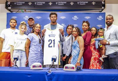 Yves Missi outgrew older brother in rapid rise to NBA | Pelicans | nola.com