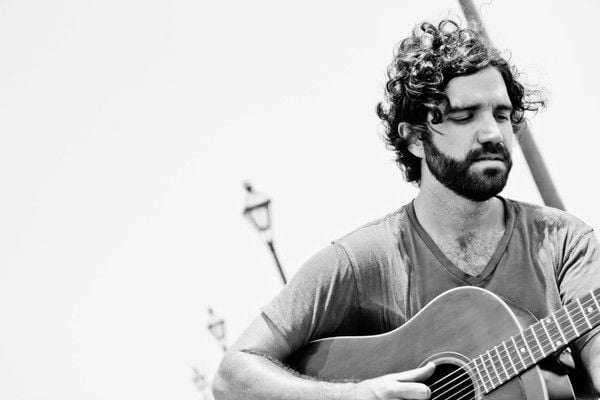 Rambling boy Andrew Duhon plays songs of wayfaring and homecoming, on ...