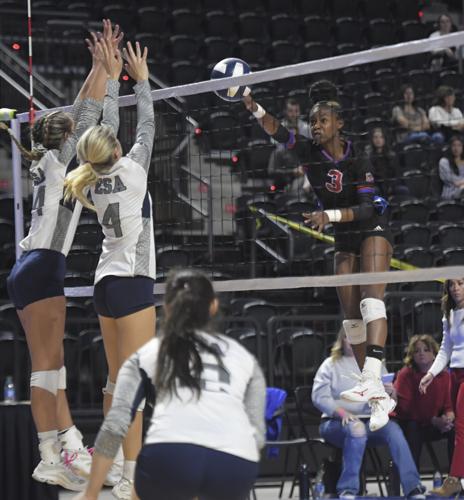 Country Day’s Nia Washington earns top honor for smaller division all ...