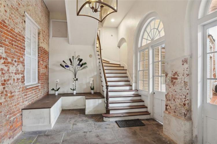 Famed jazzman Tim Laughlin is at home in the Quarter on 'the most ...