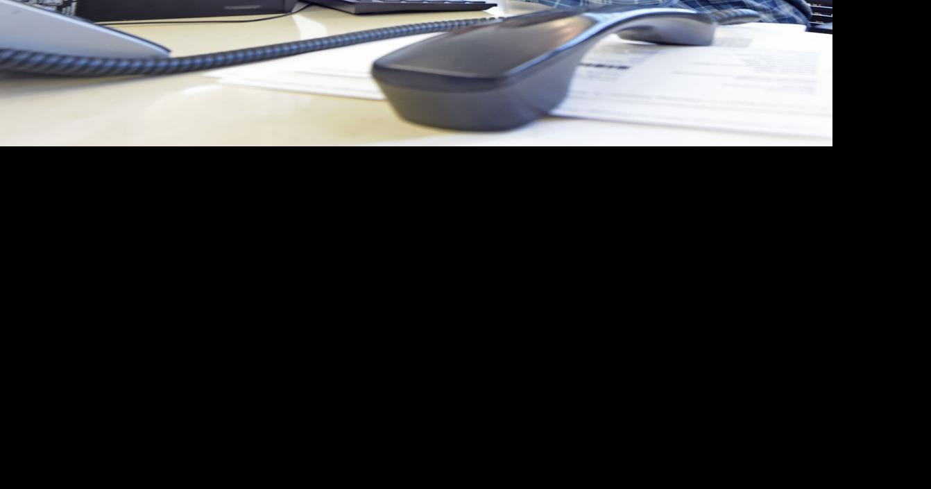 Tech 'petting zoo' lets library users handle devices and learn more ...