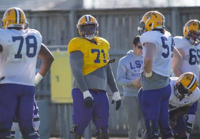 LSU O-lineman Donavaughn Campbell pleads guilty to battery, receives ...