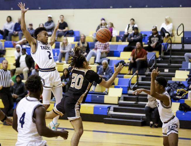 Bonnabel boys handle Holy Cross in basketball | Prep Sports | nola.com